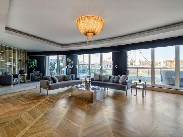 Centurion Building, 376 Queenstown. 2 bed apartment to rent £7,497 pcm £1,730 pw