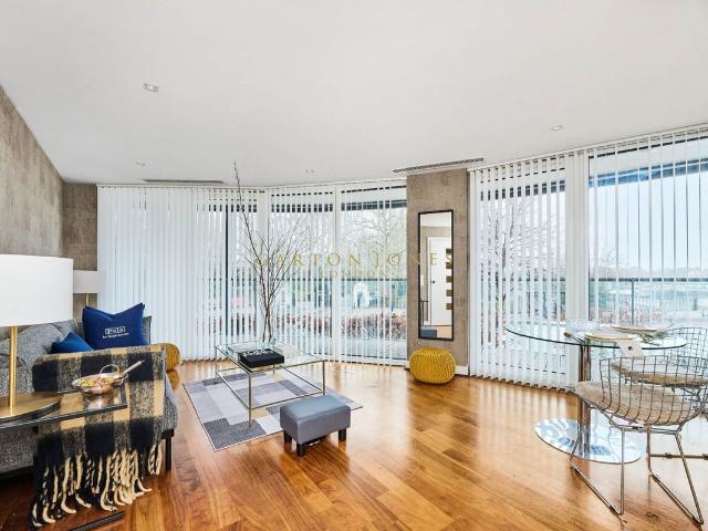 Centurion Building, 376 Queenstown Road, London SW11, 1 bed flat to rent, £3,683 pcm | PrimeLocation