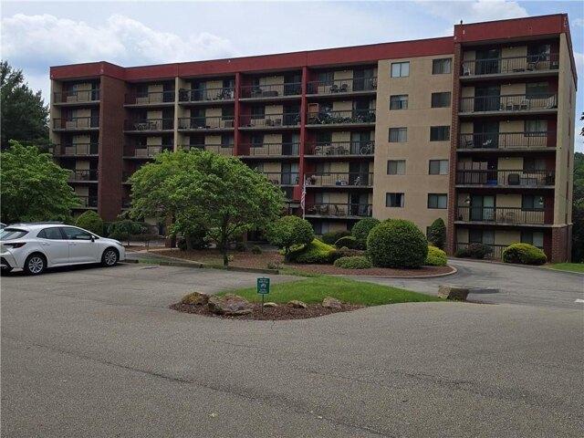 Centurion Dr Apt,pittsburgh, Condo For Sale