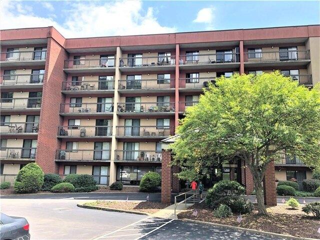Centurion Dr Apt,pittsburgh, Condo For Sale