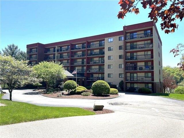Centurion Dr Apt,pittsburgh, Condo For Sale