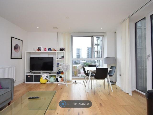 Centurion Tower, London E16, 1 bed flat to rent, £1,800 pcm | PrimeLocation