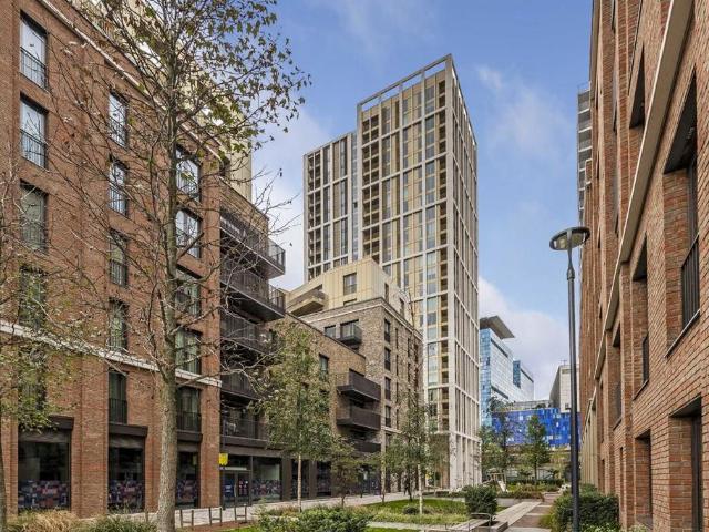 Cendal Crescent, London E1 1 bed flat to rent £2,500 pcm £577 pw