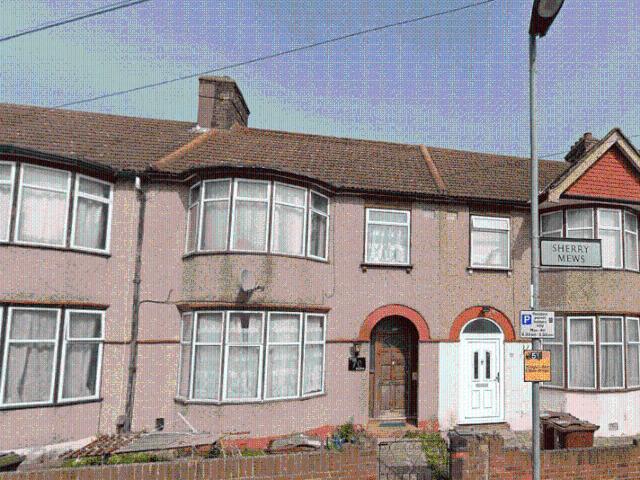 Cecil Avenue,Barking, Essex, IG11 3 bed terraced house to rent £2,600 pcm £600 pw