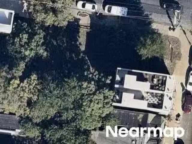 Cecil B Moore Ave