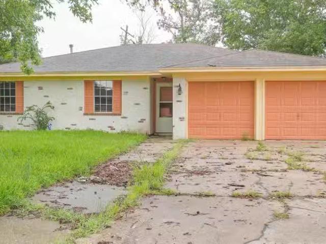 Cecil, BEAUMONT, TX 77706