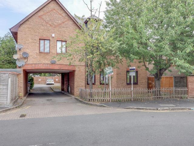 Cecil Court, Cecil Road, Waltham Cross, Hertfordshire EN8, 2 bed flat to rent, £1,595 pcm | PrimeLocation