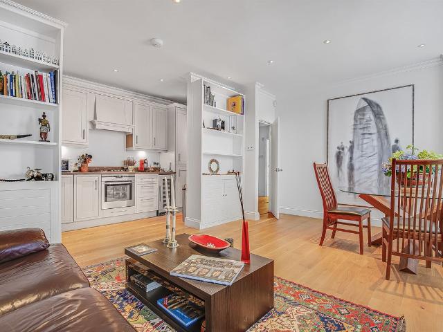 Cecil Court, Fawcett Street SW10, 2 bed flat to rent, £4,312 pcm | PrimeLocation