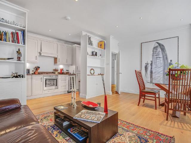 Cecil Court, Fawcett Street, SW10 2 bed ground floor flat to rent £4,312 pcm £995 pw