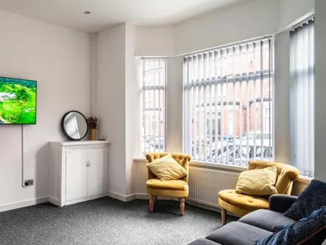 Cecil Grove, Manchester, M18 7EW, United Kingdom | Room for rent #125163694 | Rentberry