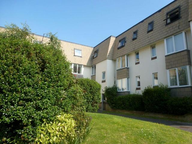 Cecil Place, Southsea, PO5 2 bed flat to rent £1,000 pcm £231 pw