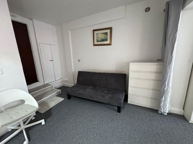 Cecil Road, Hounslow TW3, Studio to rent, £1,375 pcm | PrimeLocation