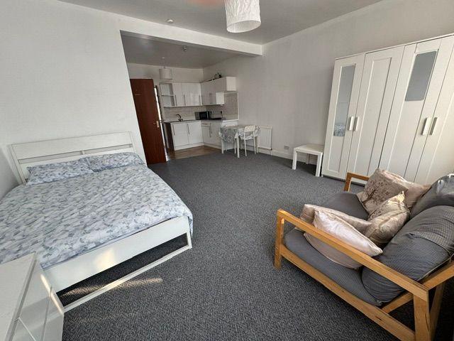 Cecil Road, Hounslow TW3, Studio to rent, £1,375 pcm | PrimeLocation