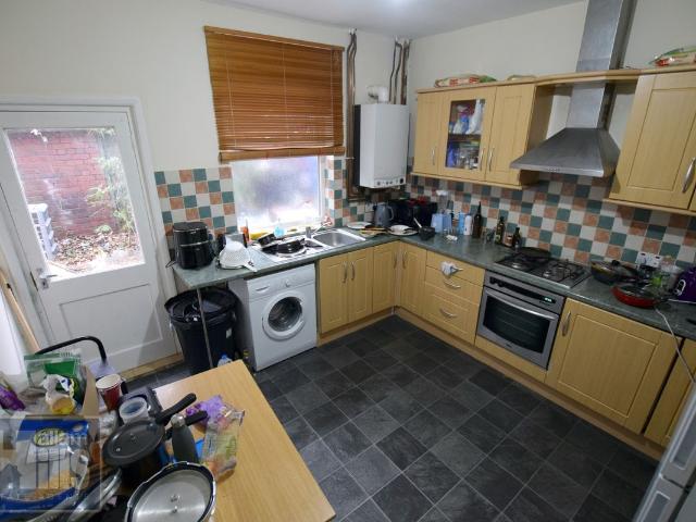 Cecil Square, Sheffield, South Yorkshire S2, 3 bed terraced house to rent, £975 pcm | PrimeLocation