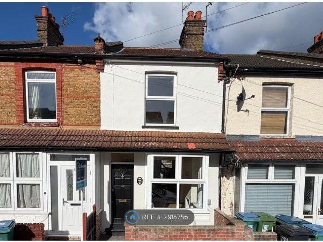 Cecil St, Watford WD24, 3 bed terraced house to rent, £2,100 pcm | PrimeLocation