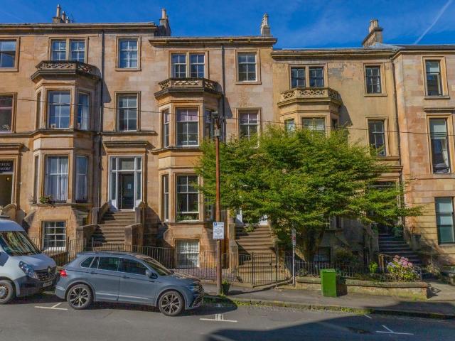 Cecil Street, Glasgow G12, 2 bed flat to rent, £1,450 pcm | PrimeLocation