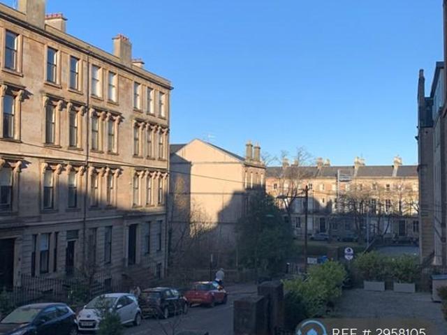 Cecil Street, Glasgow, G12 5 bed flat to rent £3,350 pcm £773 pw