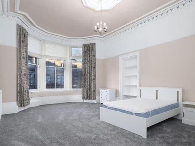 Cecil Street, Hillhead, 5 Bedroom Flat