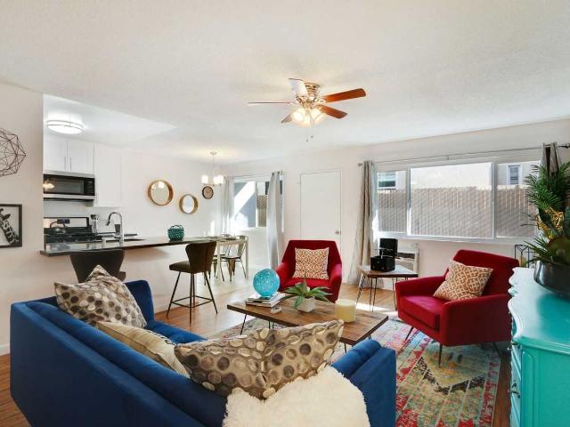 Cedar 2 Bedroom Apartment for Rent at 1951 Cedar Ave, Long Beach, CA 90806 South Wrigley