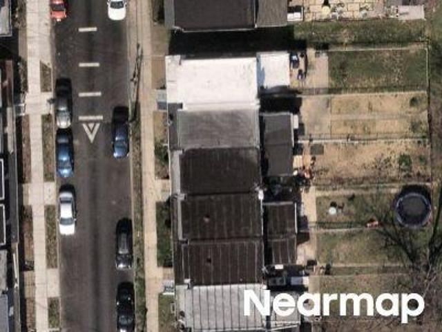 Cedar Ave