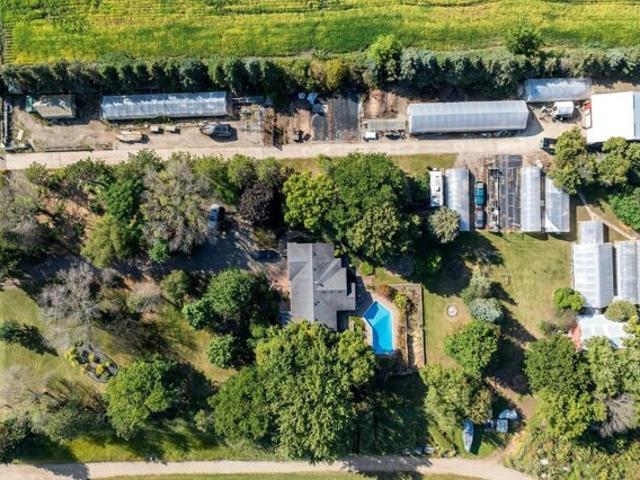 Cedar Ave, Eureka Township, Home For Sale
