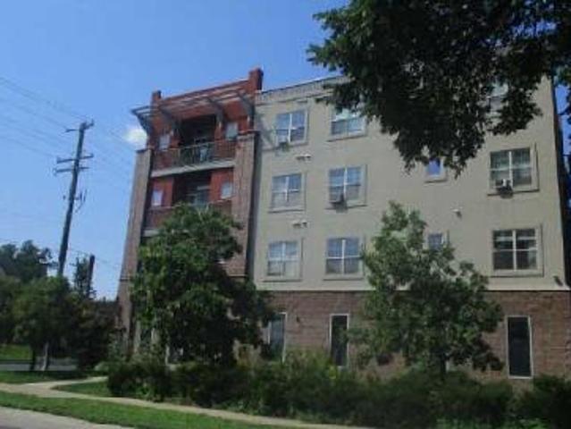 Cedar Ave S Unit 105