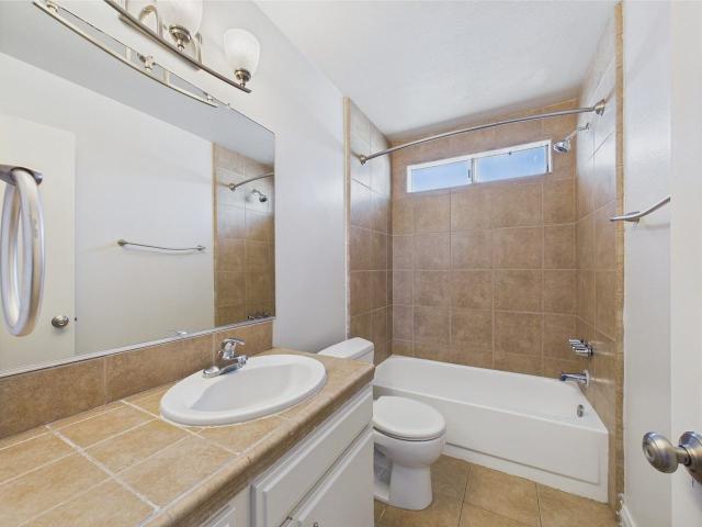 Cedar Avenue 2 Bedroom Apartment for Rent at 426 E Cedar Ave, Burbank, CA 91501