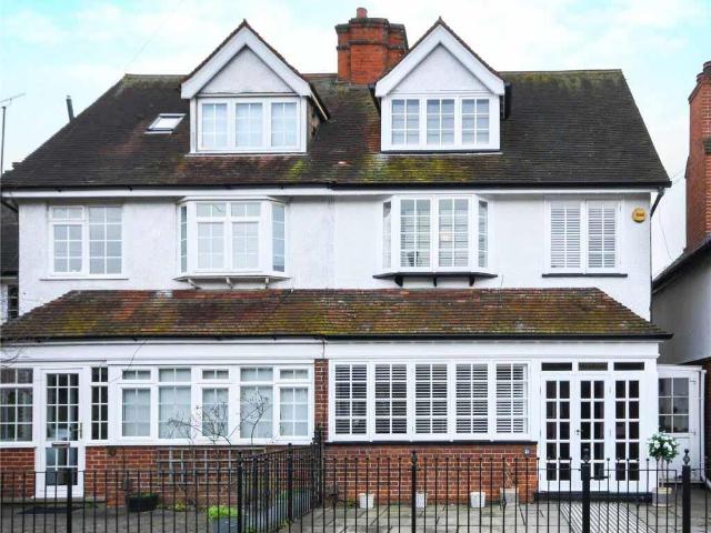 Cedar Avenue, City Centre, Chelmsford CM1, 4 bed semi detached house to rent, £2,750 pcm | PrimeLocation