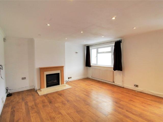 Cedar Avenue, Blackwater, Camberley, Hampshire, GU17