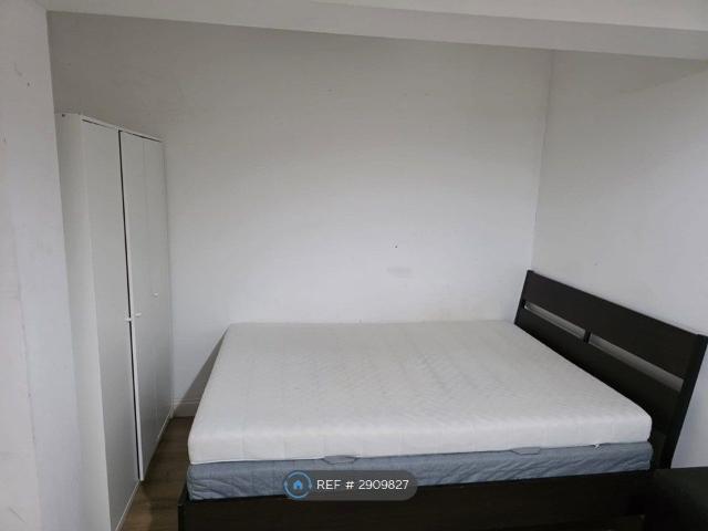 Cedar Avenue, Enfield EN3, Room to rent, £699 pcm | PrimeLocation
