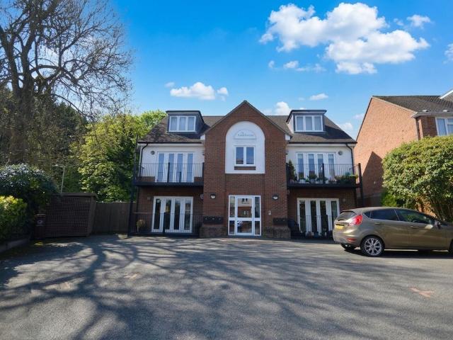 Cedar Avenue, Hazlemere HP15, 2 bed flat to rent, £1,450 pcm | PrimeLocation