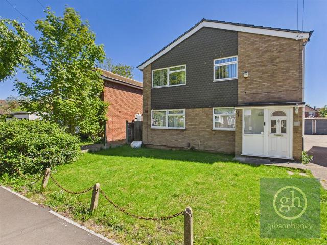 Cedar Avenue, Ruislip HA4, 2 bed maisonette to rent, £1,850 pcm | PrimeLocation