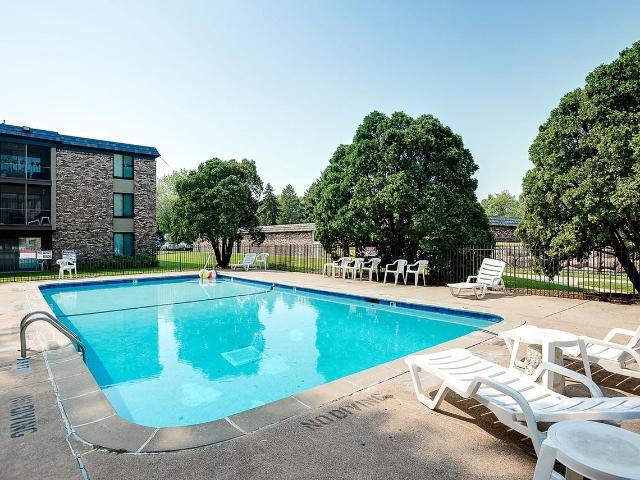 Cedar Commons Apartments 2 Bedroom Apartment for Rent at 8600 8660/8 Old Cedar Ave S, Bloomington, MN 55425