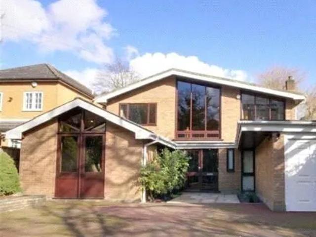 Cedar Cottage, Hendon Wood Lane, London, NW7 4HS, United Kingdom | 4 bed house for rent #134702549 | Rentberry