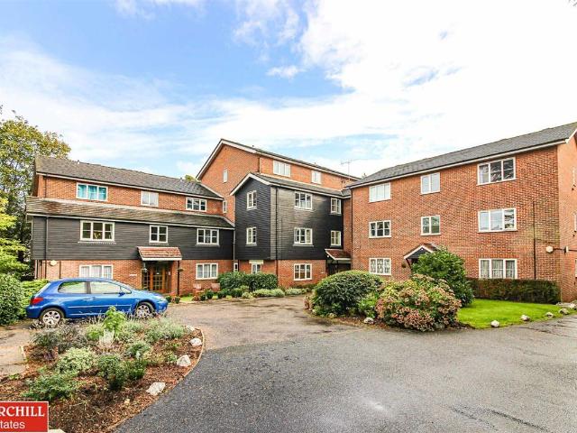 Cedar Court, Grosvenor Road, Wanstead E11, 2 bed flat to rent, £1,700 pcm | PrimeLocation