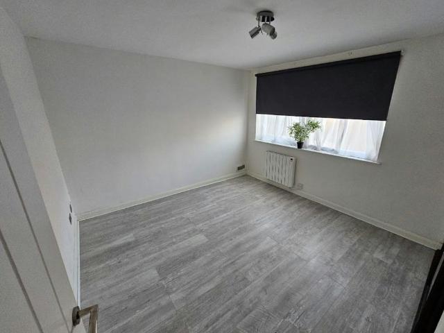 Cedar Court, St. Albans, AL4 0DL