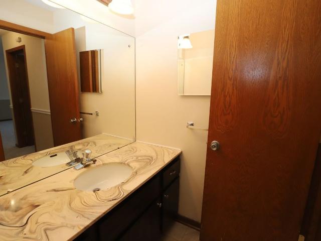 Cedar Cliff Apartments 1 Bedroom Apartment for Rent at 9300 Old Cedar Ave S, Bloomington, MN 55425