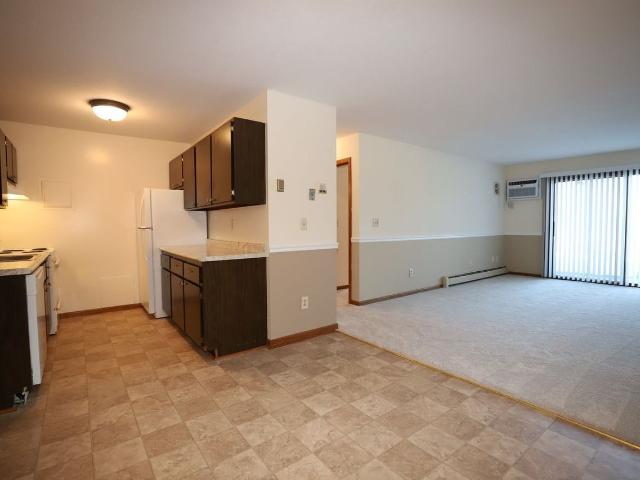 Cedar Cliff Apartments 1 Bedroom Apartment for Rent at 9300 Old Cedar Ave S, Bloomington, MN 55425