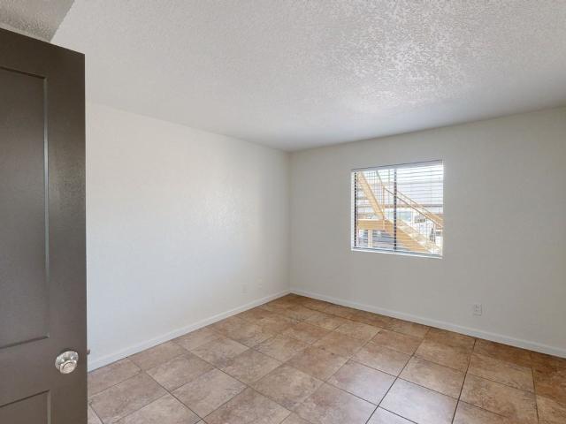 Cedar Creek Condominiums 1 Bedroom Apartment for Rent at 5039 North 57th Avenue, Glendale, AZ 85301