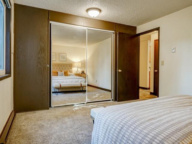 Cedar Crest Apartments