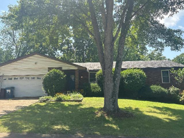 Cedar Dr