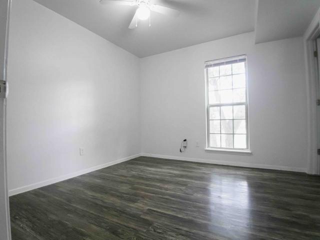 Cedar Glen South 3 Bedroom Apartment for Rent at 2906 E Kiest Blvd, Dallas, TX 75216 Cedar Crest Country Club Estates