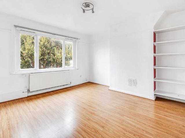 Cedar Grove, Little Ealing W5, 2 bed flat to rent, £2,000 pcm | PrimeLocation
