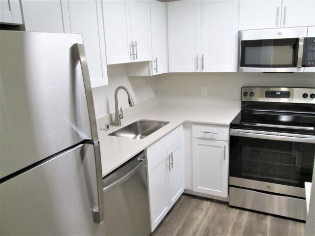 Cedar Heights Apartments 3 Bedroom Apartment for Rent at 13215 Ne 123rd St, Kirkland, WA 98034