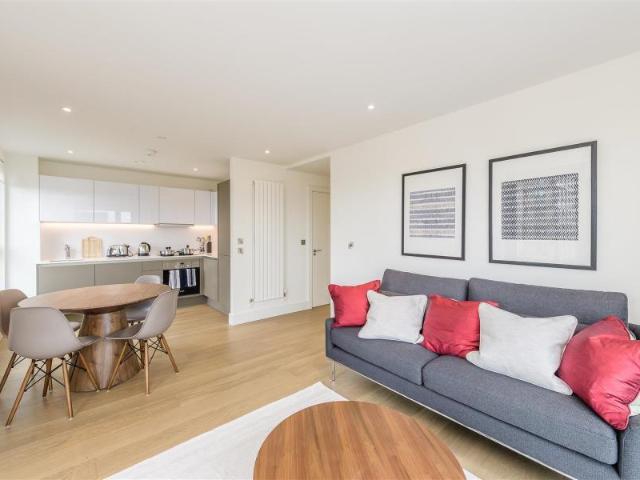 Cedar House, Wembley Park 2 bed apartment to rent £2,300 pcm £531 pw