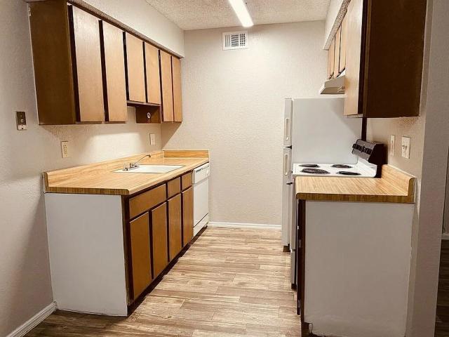 Cedar Lane Apartments 2 Bedroom Apartment for Rent at 6621 E 19th St, Tulsa, OK 74112