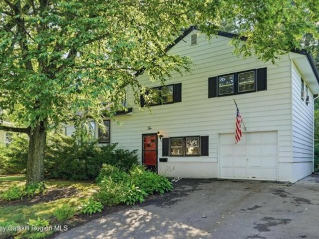 Cedar Ln, Saugerties, Home For Sale