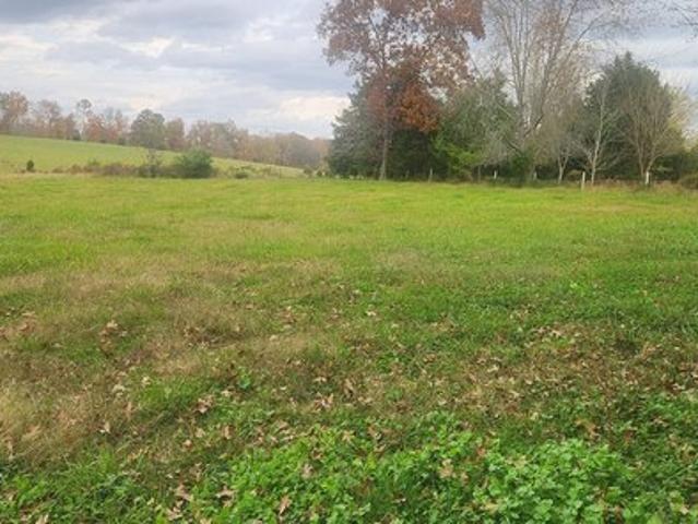 Cedar Park Dr, Centerville, TN 37033