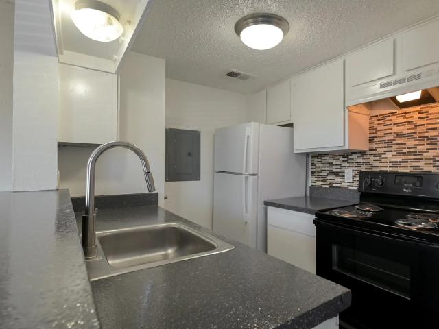 Cedar Point Apartments