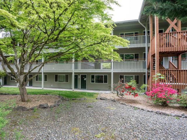 Cedar Pointe Apartments Live Close to It All, in a Place That Feels Like Home